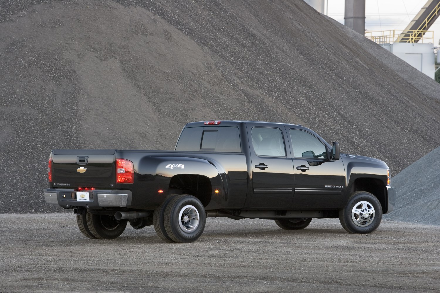 Chevrolet Silverado 3500 HD II (GMT900) Crew Cab Long Box 6.6 Duramax ...